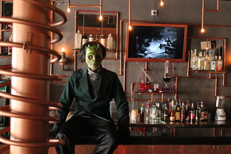 #MustVisit: 7 Unique Themed Restaurants in Bali - Indoindians.com