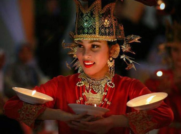 10 Traditional Indonesian Dances You Need to Know - Indoindians.com