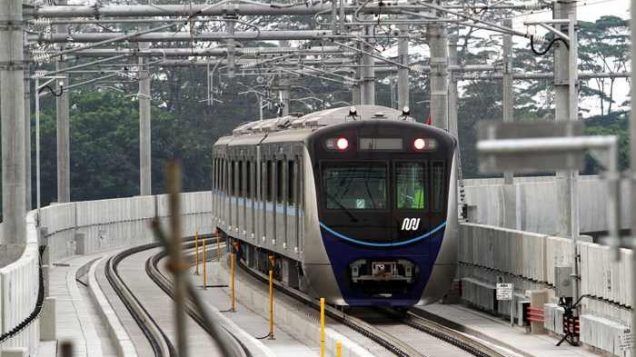 Experiencing MRT Trial Run in Jakarta - Indoindians.com