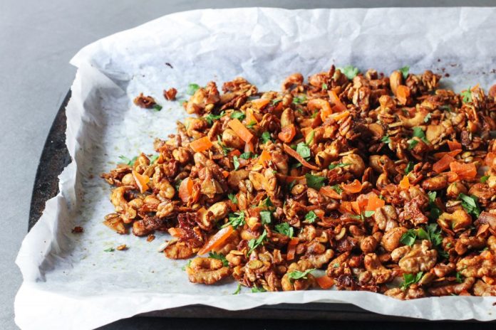 5 Sweet & Savory Trail Mix to Make at Home - Indoindians.com