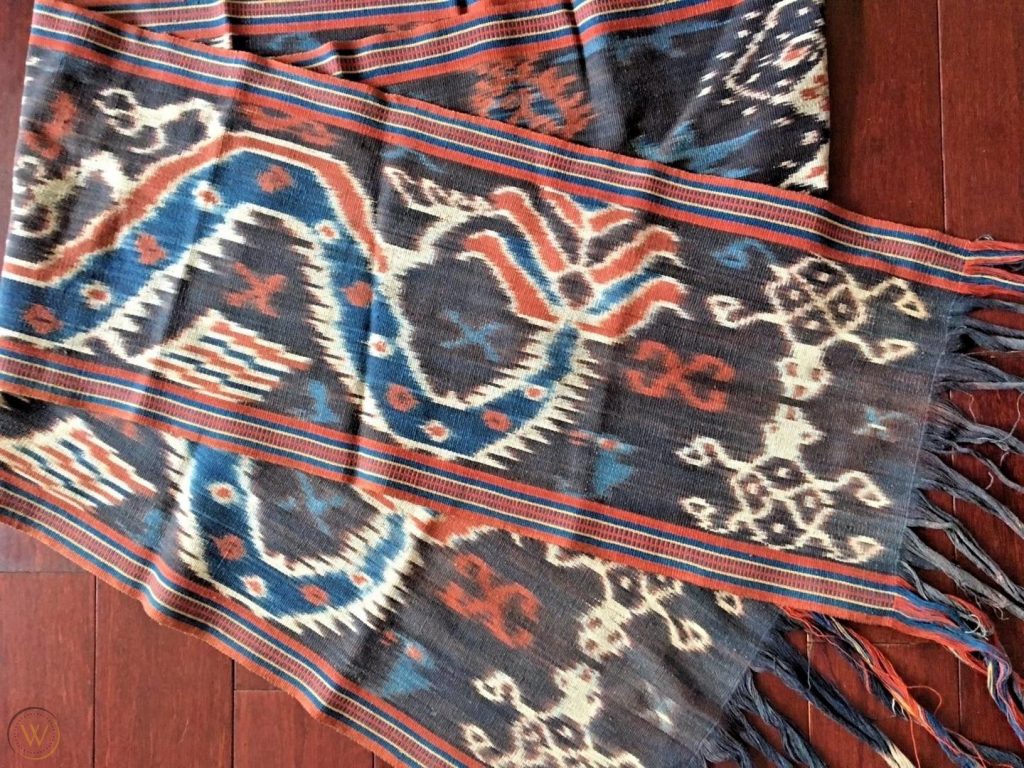 12 Traditional Fabrics of Sumba - Indoindians.com