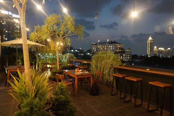 16 Restaurants and Cafes with Breathtaking City Views in Jakarta ...
